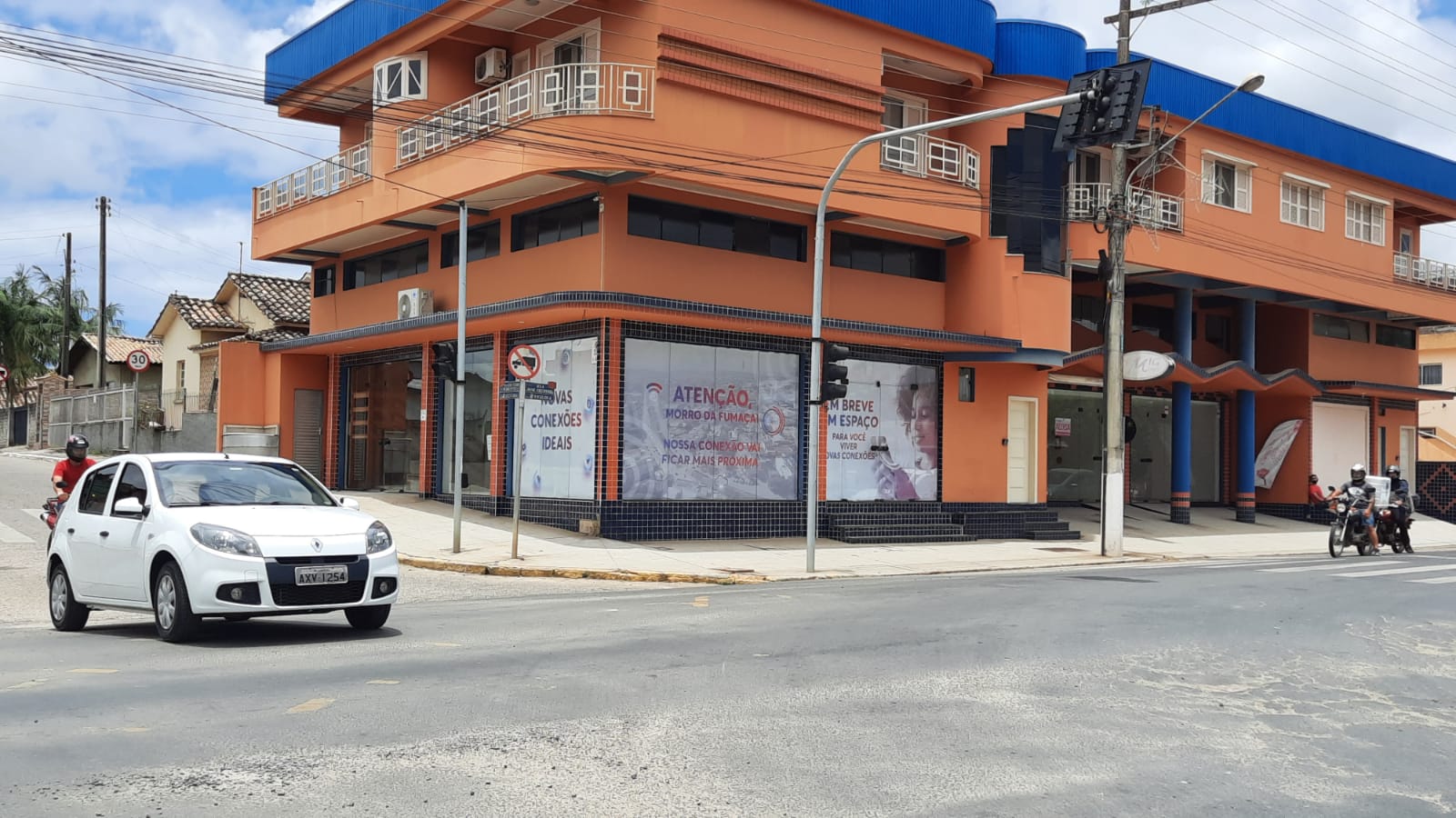 Clonix Telecom inaugura filial no Morro da Fumaça - Clonix Telecom
